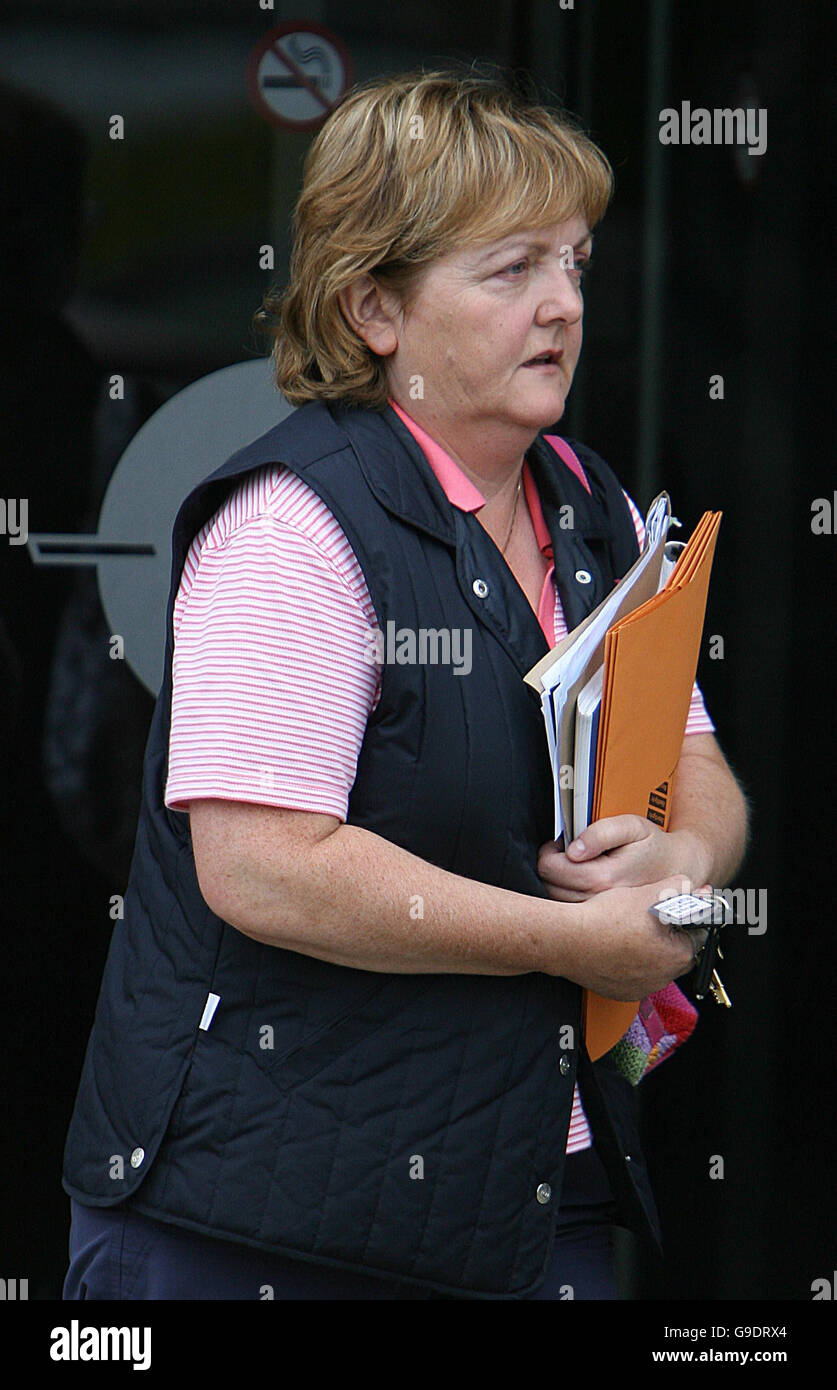 Francis mahon Banque de photographies et d’images à haute résolution ...