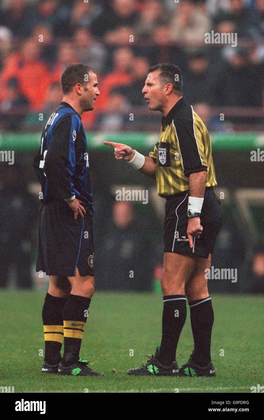 Tickling foot Banque de photographies et d’images à haute résolution ...