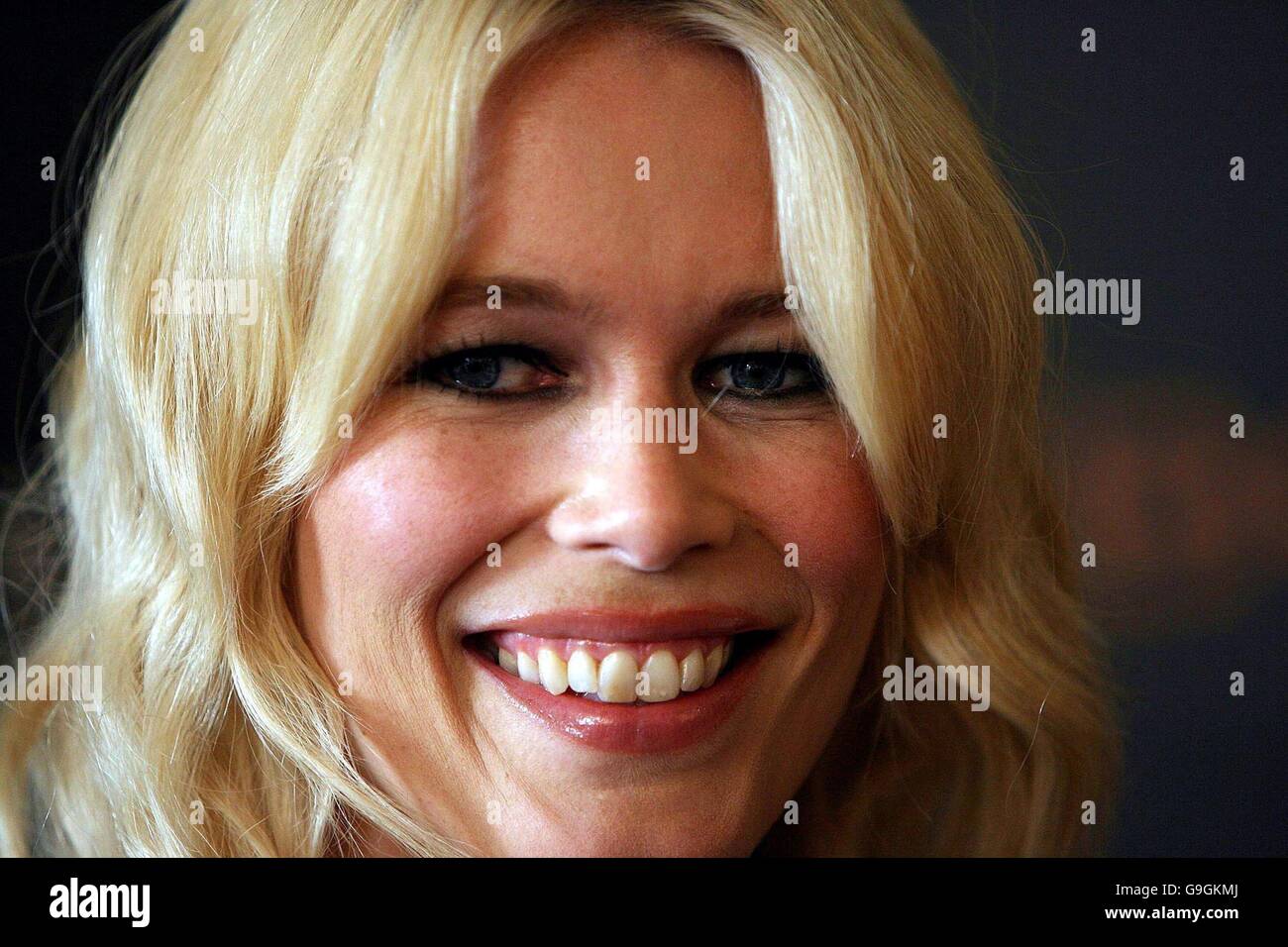 Top model claudia schiffer lance ebel 1911 montre paul sheeran ...