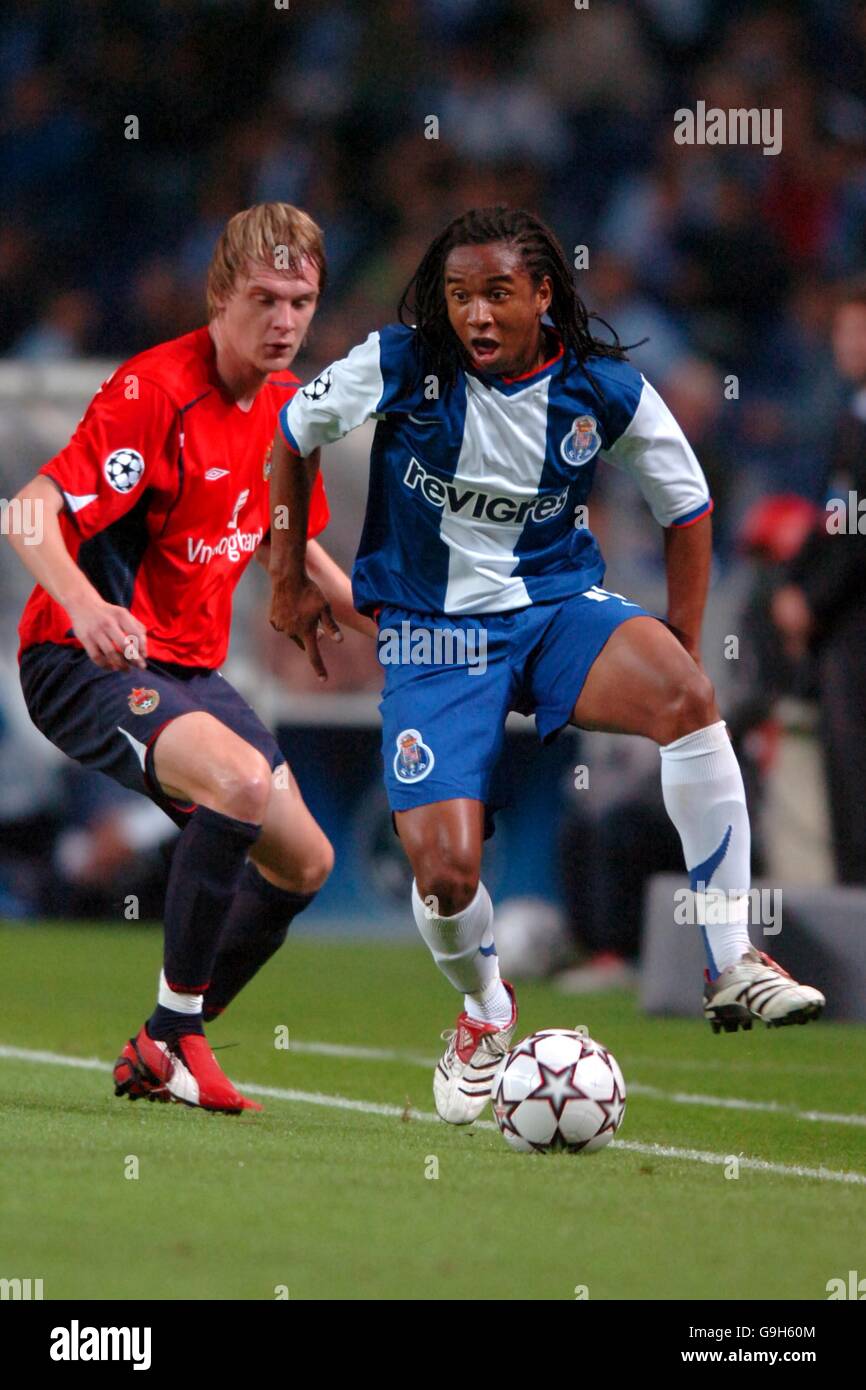 Le fc portos anderson est sous pression Banque de photographies et d ...