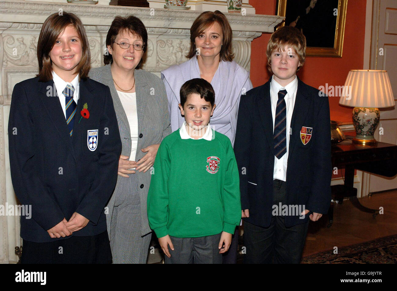 Matthew hatchett et ewan simpson avec rosie cooper Banque de ...