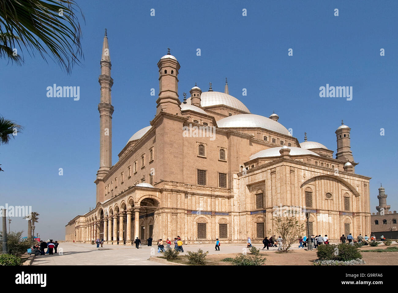 La grande mosquée de Mohammed Ali Pacha, minarets, lits jumeaux de ...