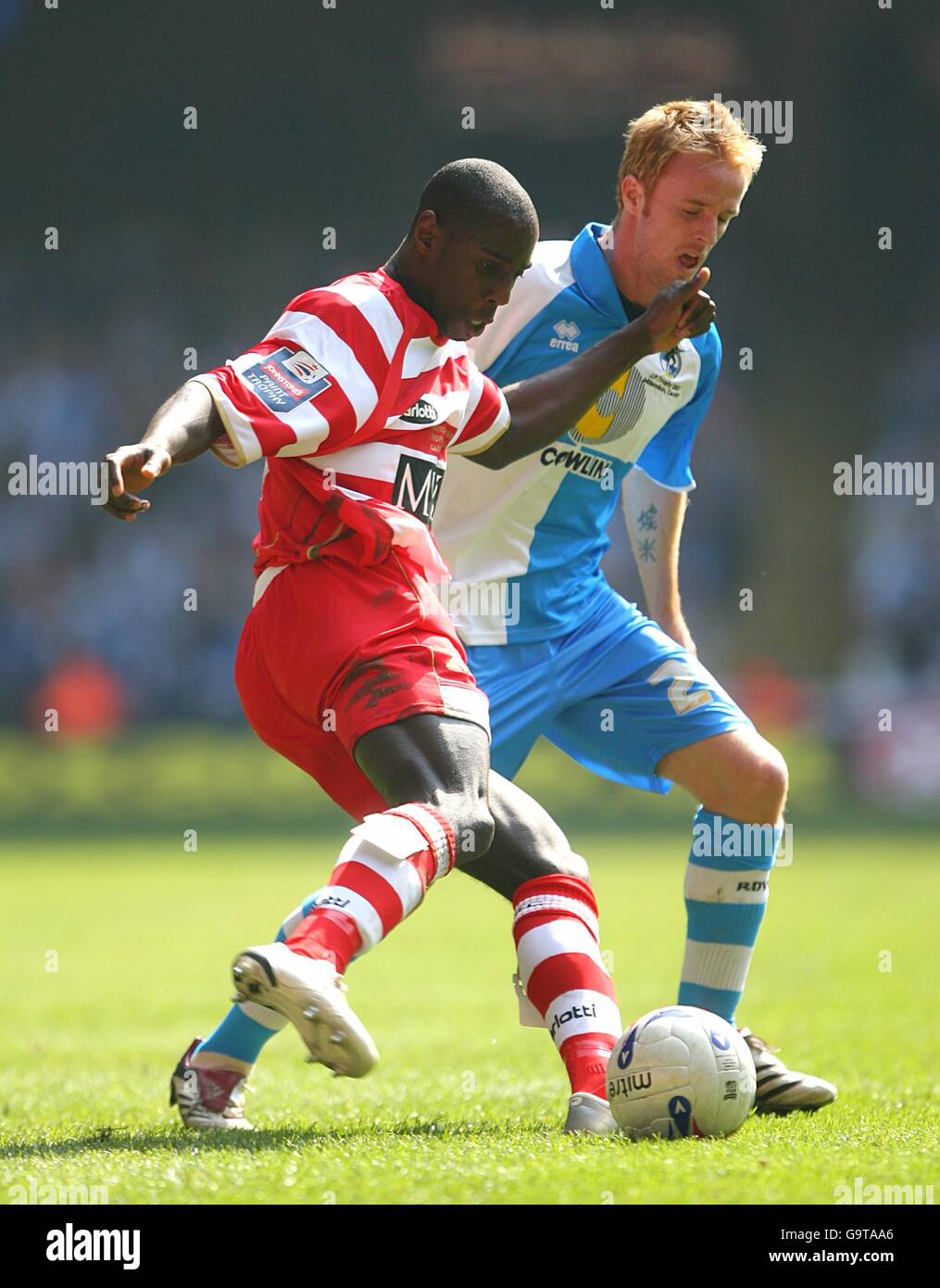 Doncaster rovers jonathan forte Banque de photographies et d’images à ...