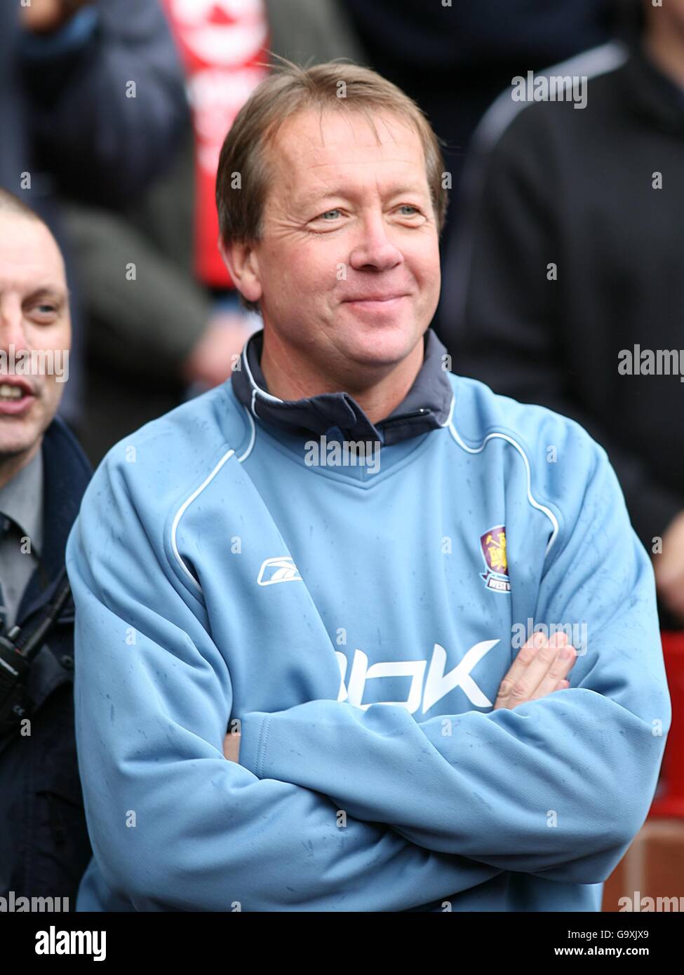 Soccer - FA Barclays Premiership - Manchester United / West Ham United ...