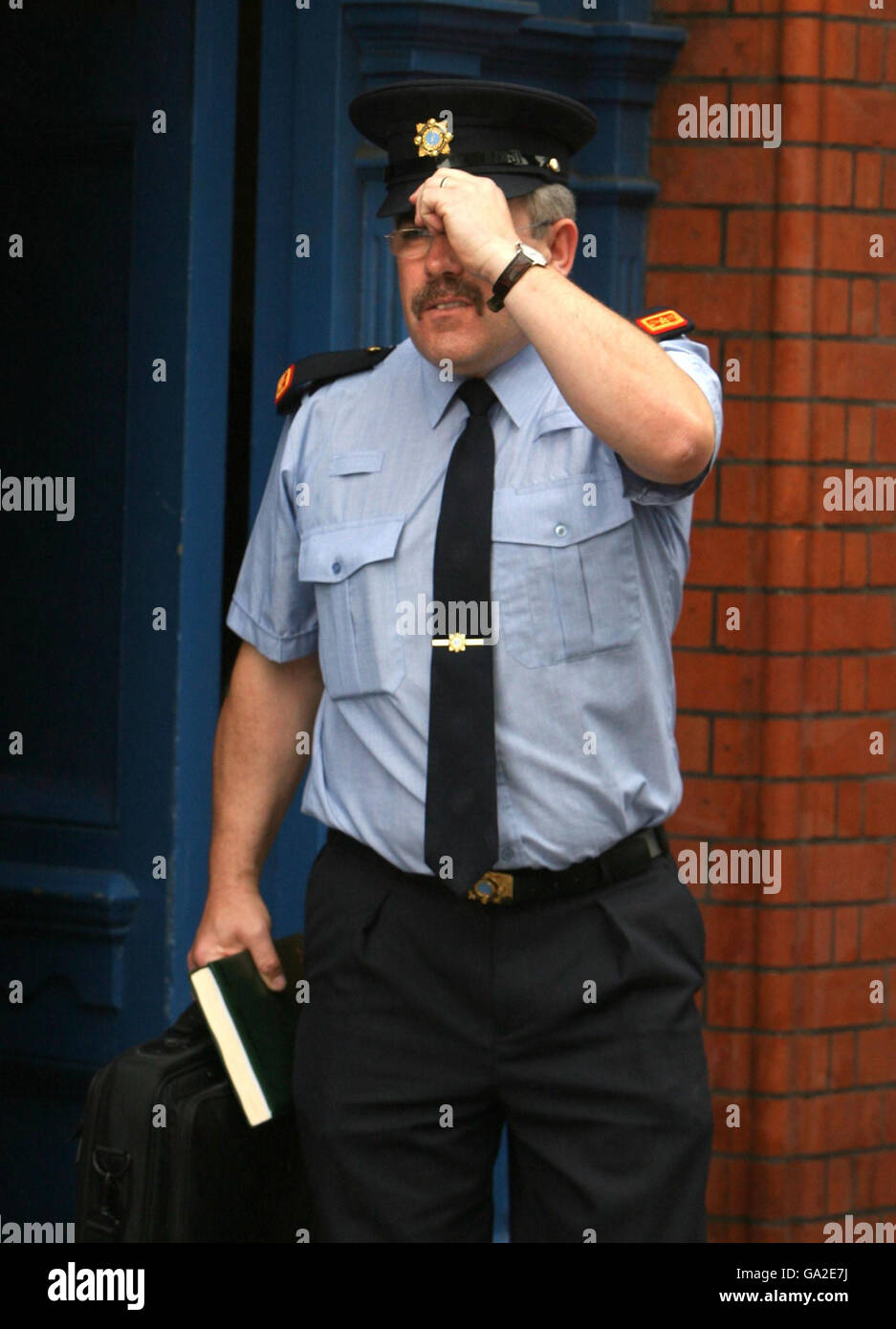 Sean Campbell, inspecteur de Garda, quitte une enquête au tribunal de ...