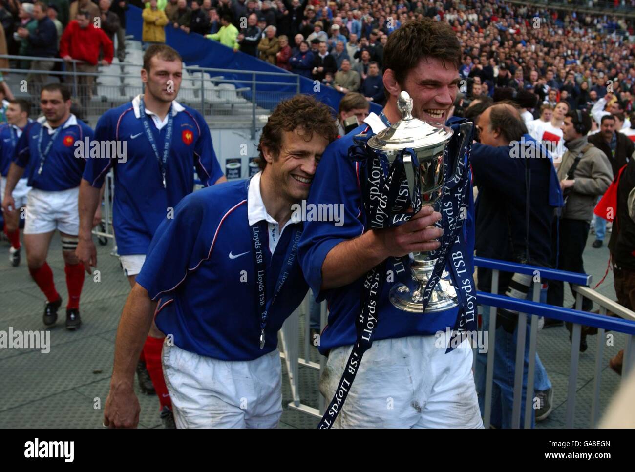Fabien Pelous et le capitaine Fabien Balthie sont tous des sourires ...