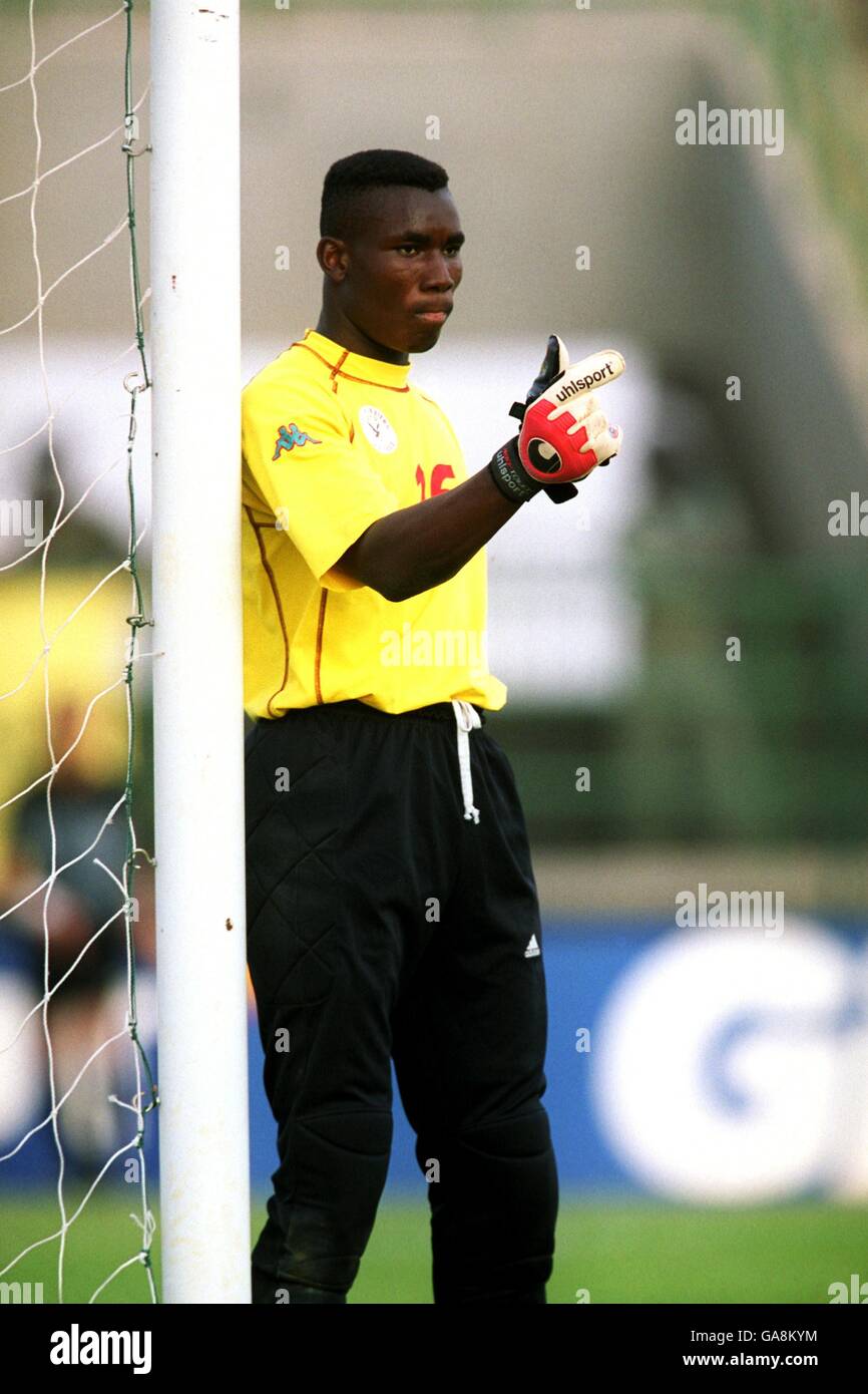 Mali goalkeeper Banque de photographies et d’images à haute résolution ...
