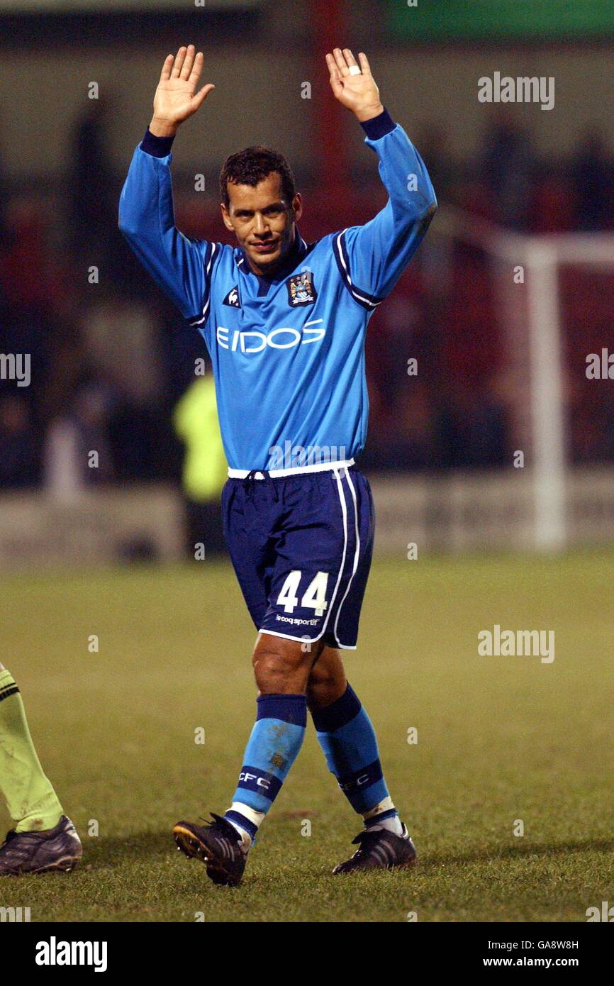 Manchester citys ali benarbia Banque de photographies et d’images à ...