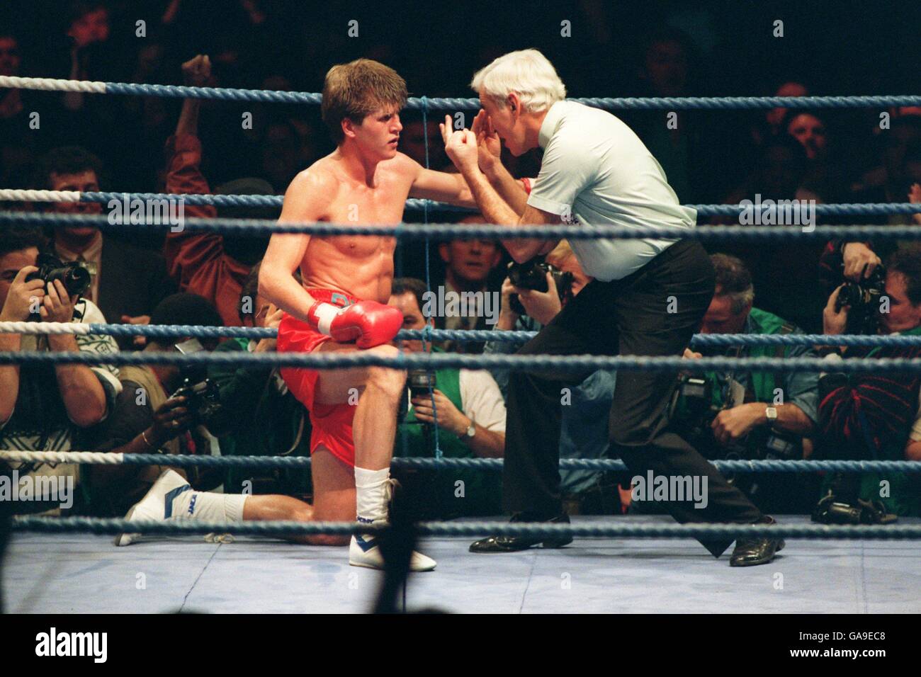 Champion de boxe poids moyen Banque de photographies et d’images à ...