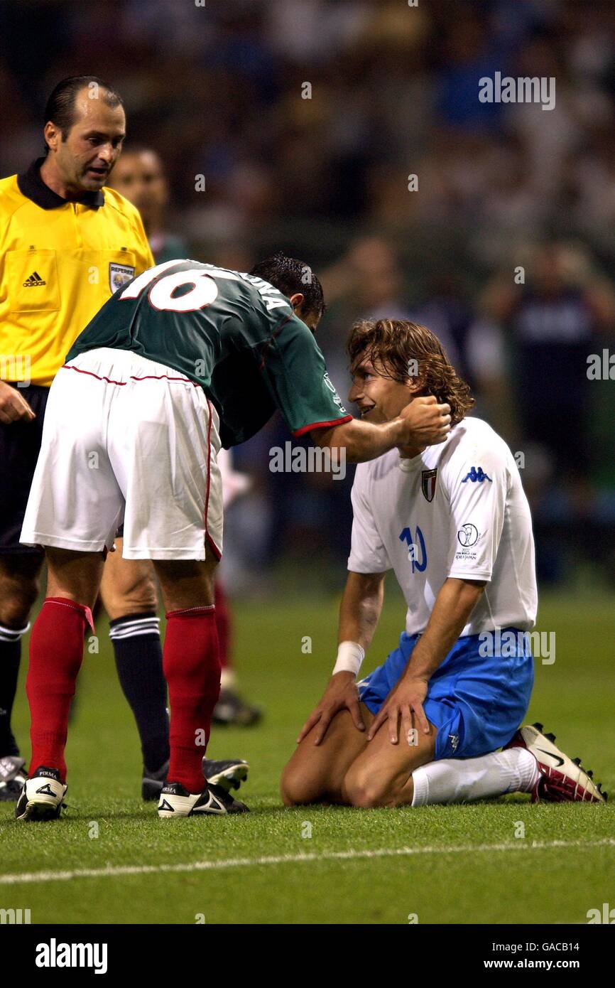 Francesco totti fifa world cup 2002 Banque de photographies et d’images ...