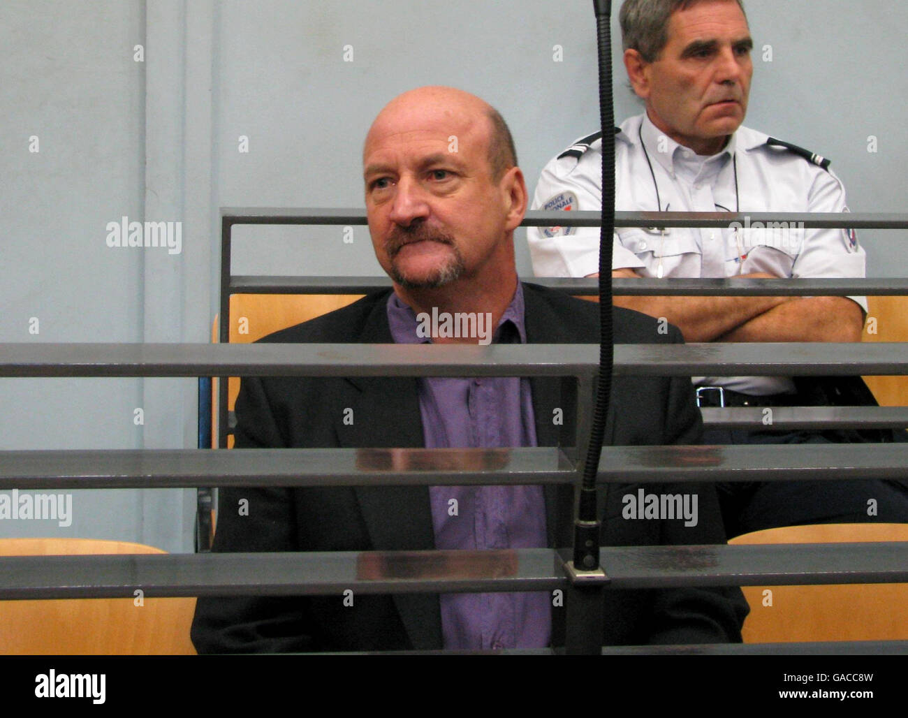 Robert Lund dans le quai à Albi, sud-ouest de la France. Lund, 55 ans ...