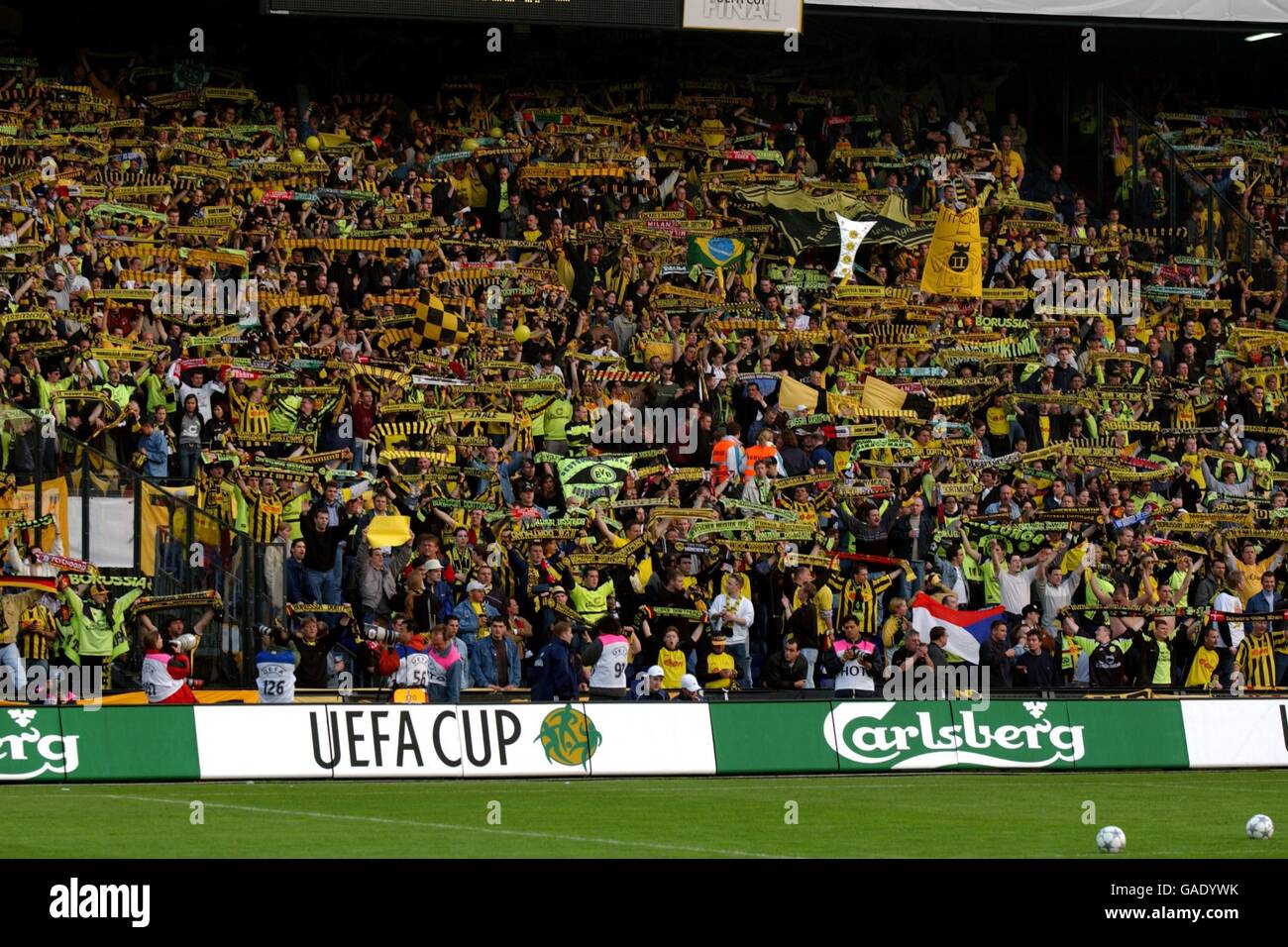 Finale de la coupe uefa de football feyenoord v borussia dortmund ...