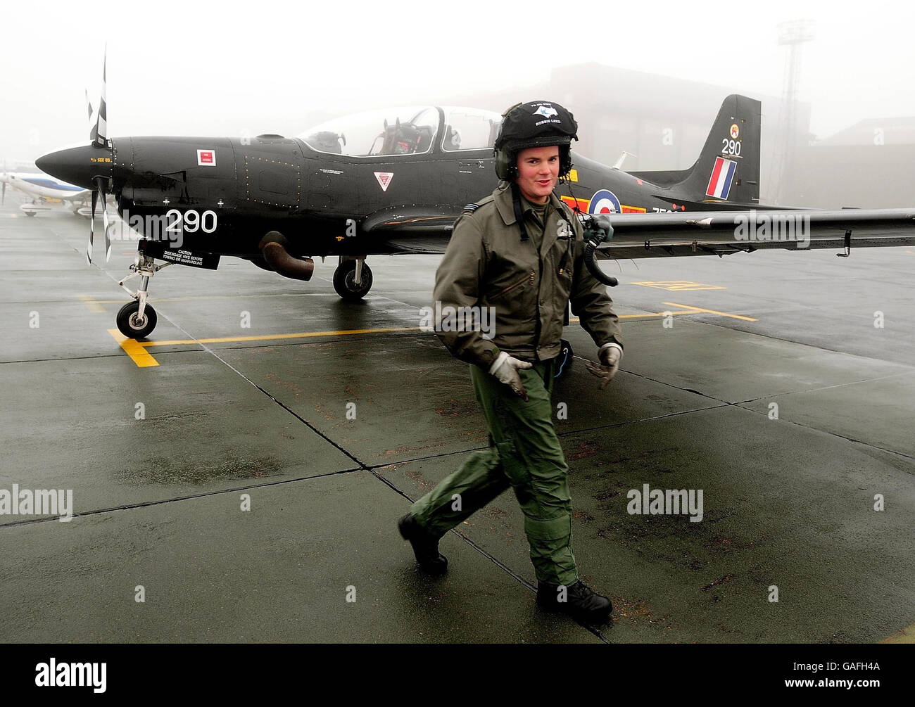 Un des instructeurs de la RAF du Prince William, le lieutenant de vol ...