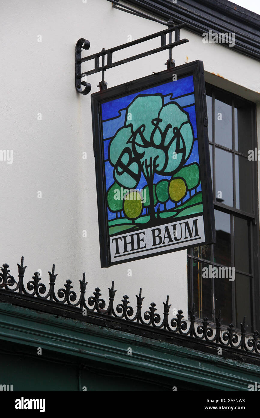 The baum pub Banque de photographies et d’images à haute résolution - Alamy