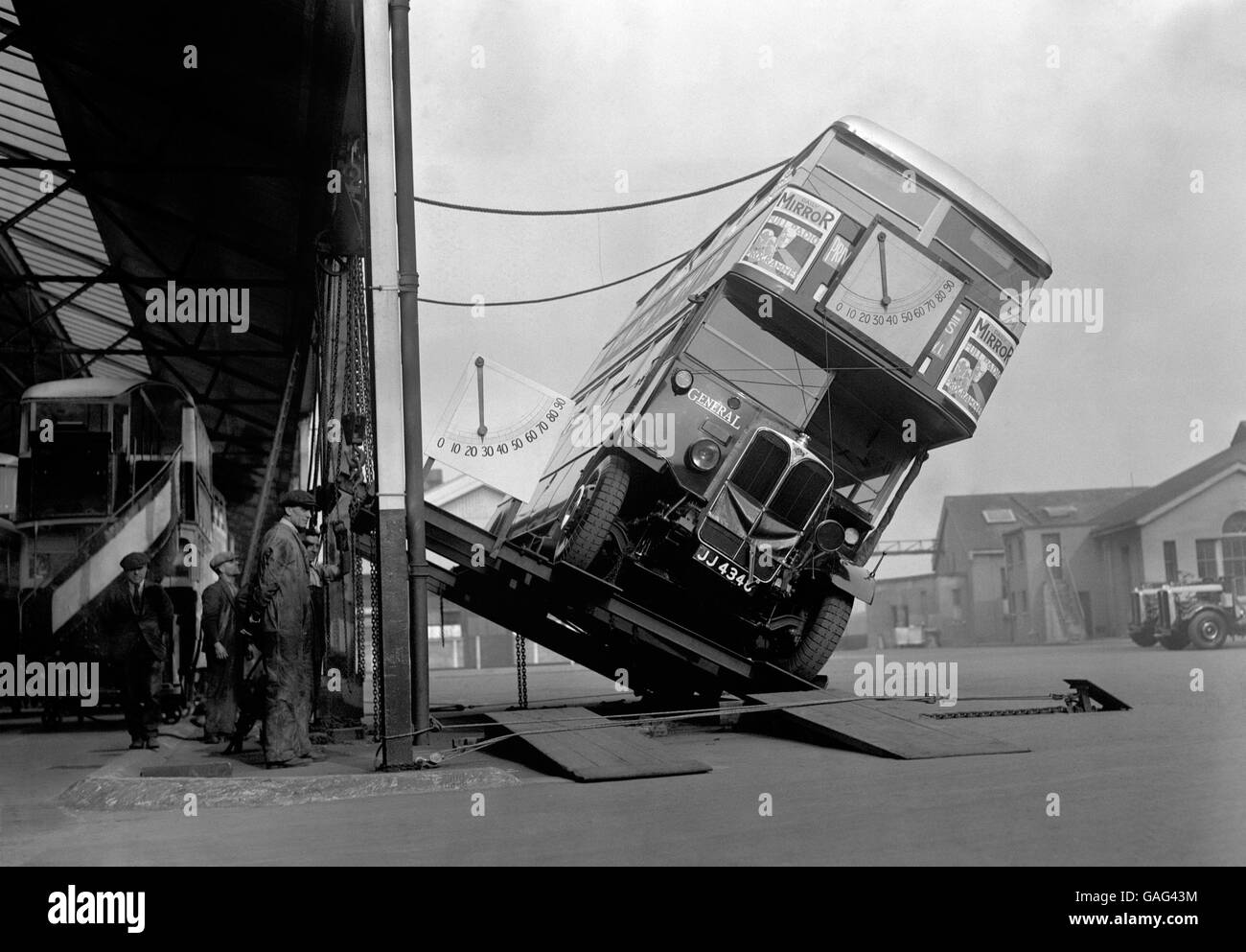 Transport à Londres - bus - Tilting tests - Londres - 1933.Tests d ...