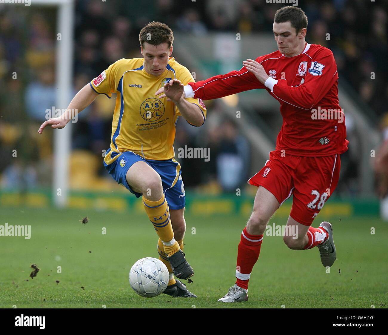 Mansfield towns mullins middlesbroughs adam johnson bataille pour le ...