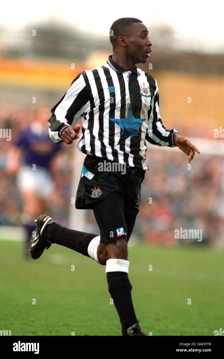 Andy cole newcastle united Banque de photographies et d’images à haute ...