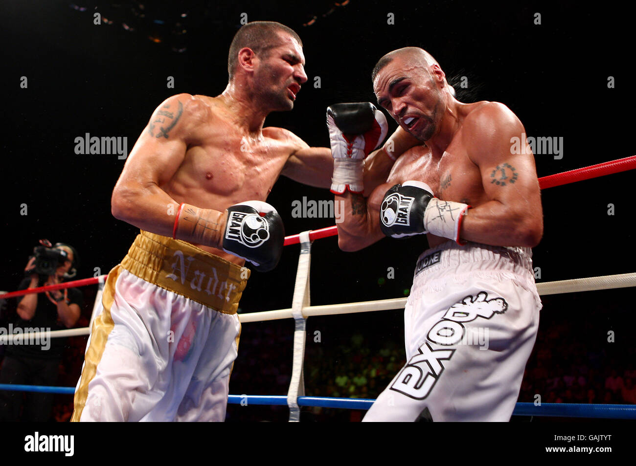 Boxe anthony mundine nader hamdan wba titre des super moyens Banque de photographies et d’images ...