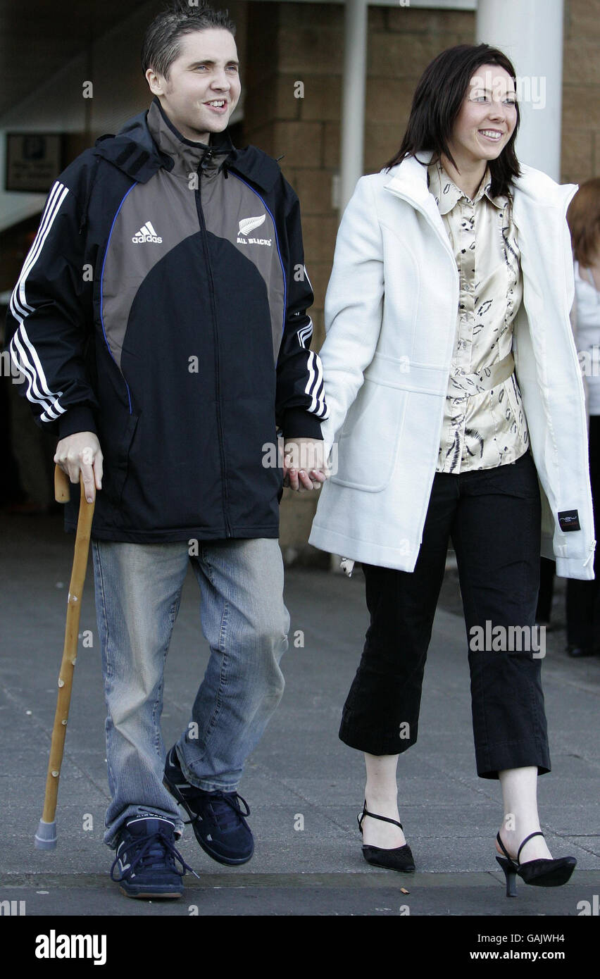 Daniel Foster, 28 ans, à l'Edinburgh Royal Infirmary, qui attribue à sa ...