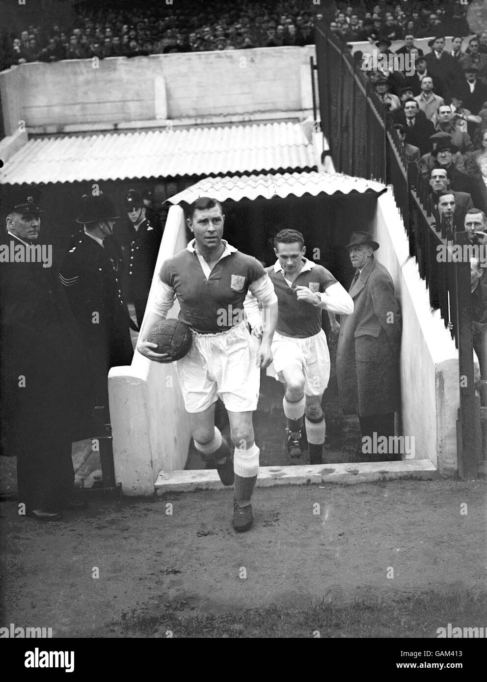 Plymouth argyle v millwall Banque d'images noir et blanc - Alamy