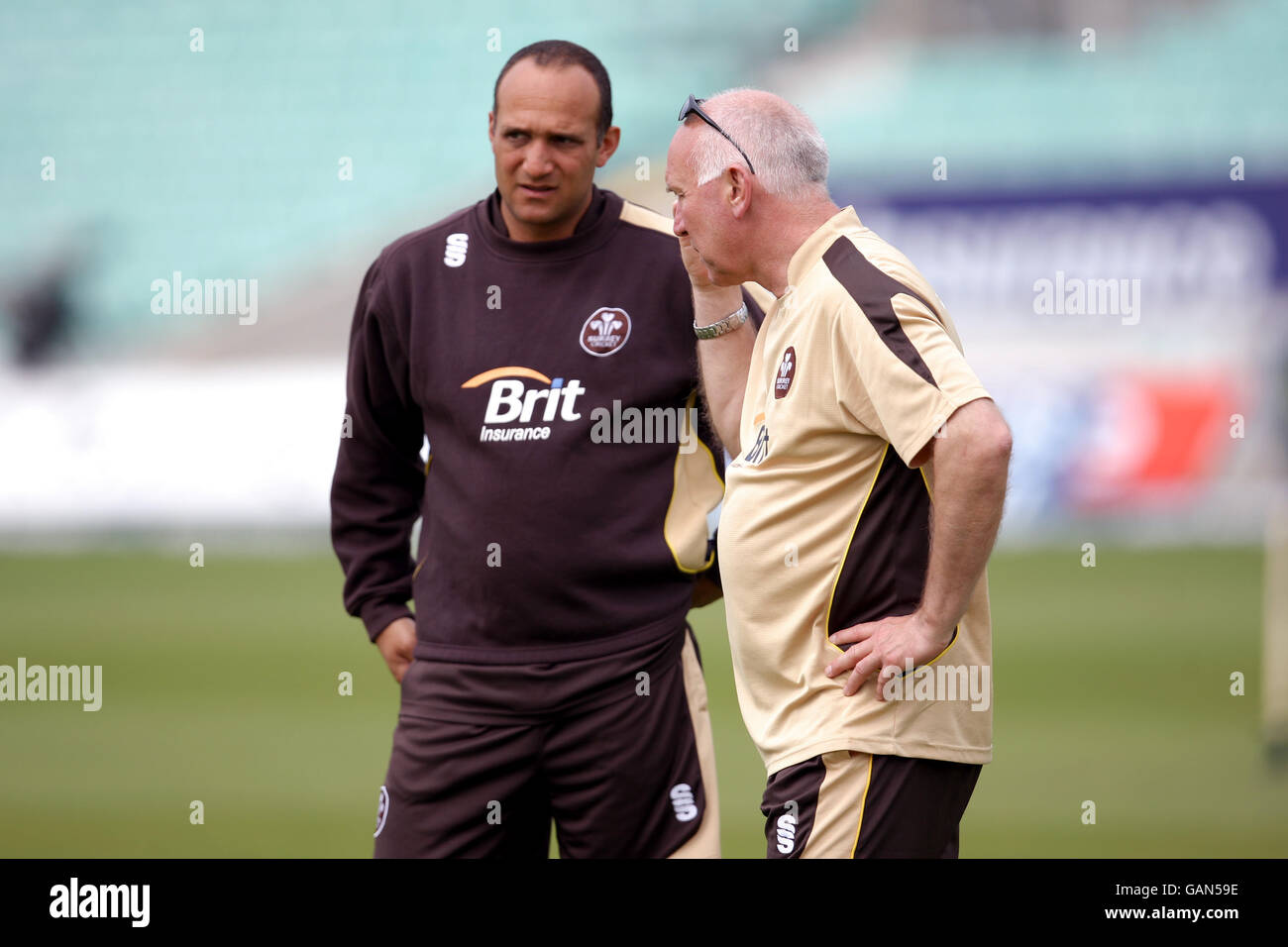 Surreys mark butcher coach alan butcher Banque de photographies et d ...