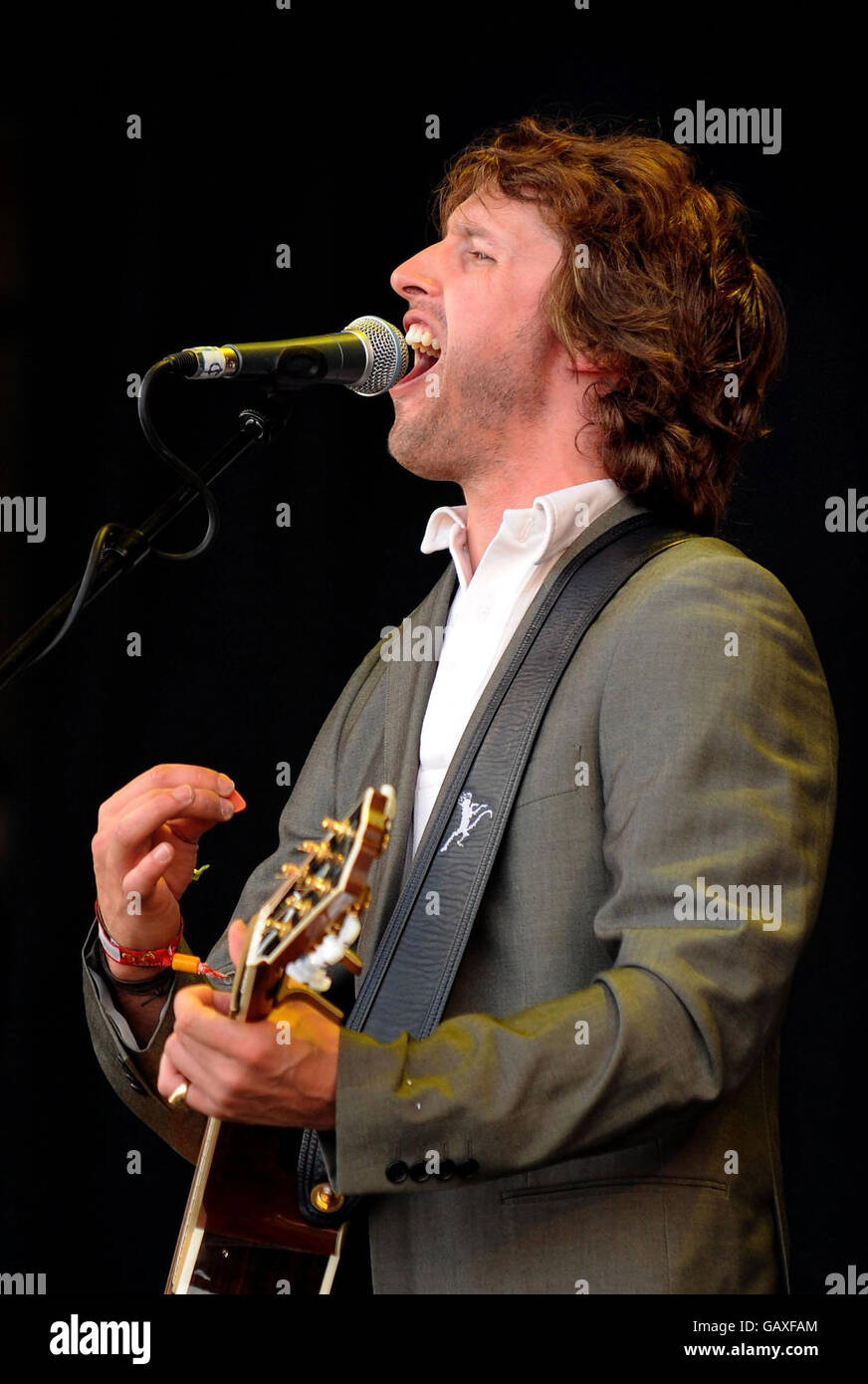 Instrument contondant Banque de photographies et d’images à haute ...