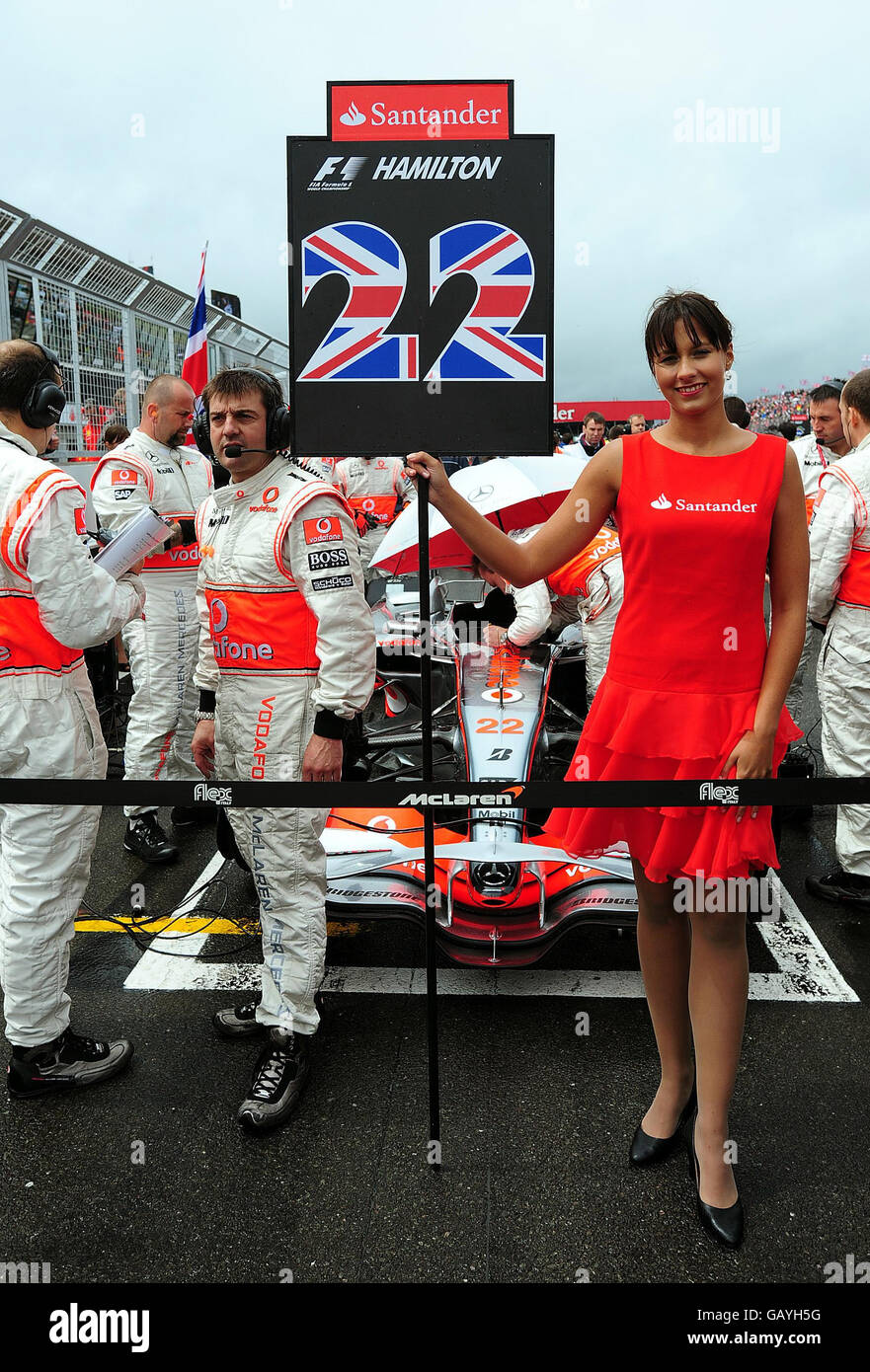 Grid girls during the british grand prix at silverstone Banque de ...