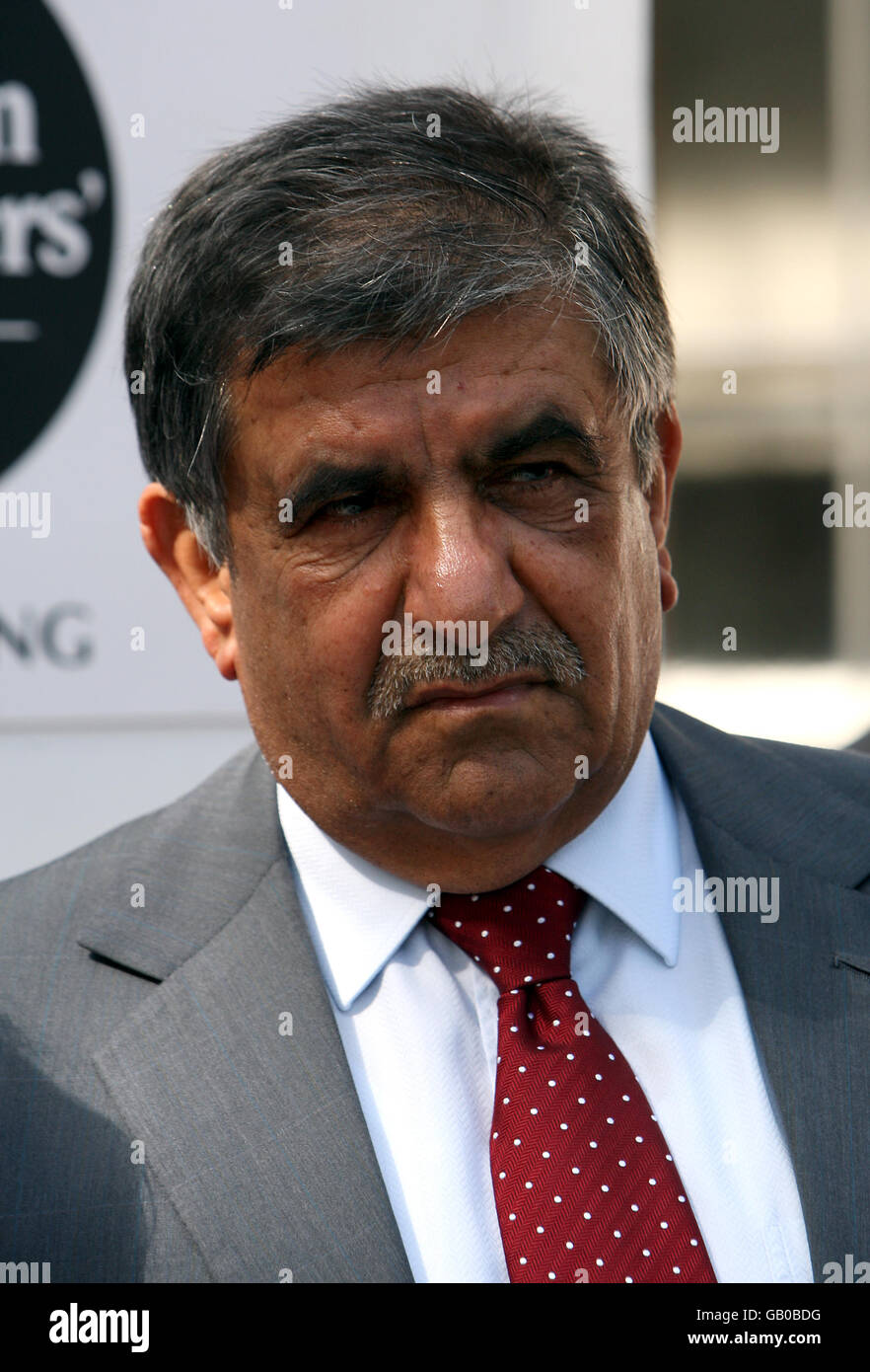 Sheikh hamdan bin rashid al maktoum Banque de photographies et d’images ...