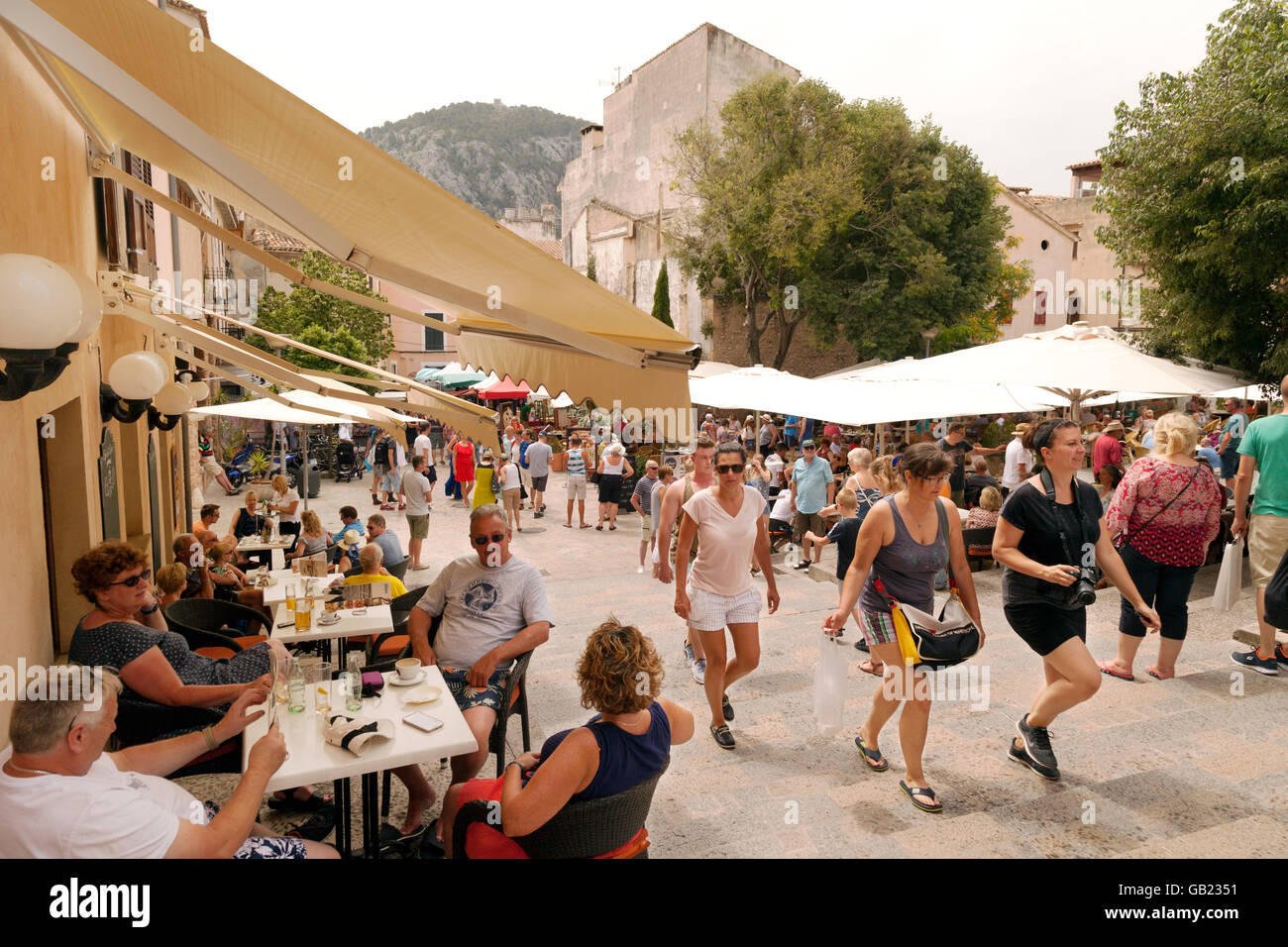 Scène de rue, Pollenca ( ), de la vieille ville de Pollensa Majorque ...