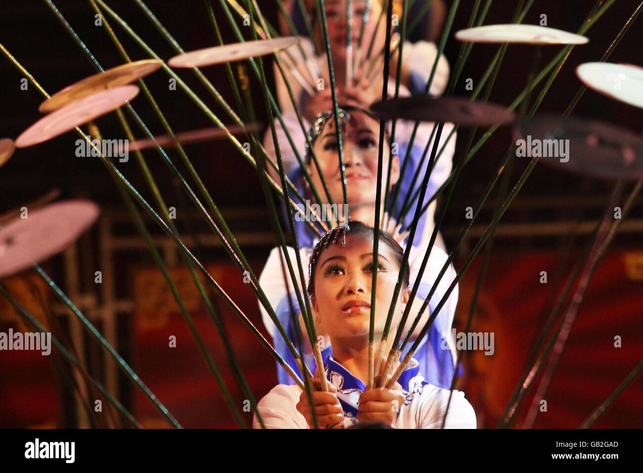 Assiettes chinoises de cirque Banque de photographies et d’images à ...