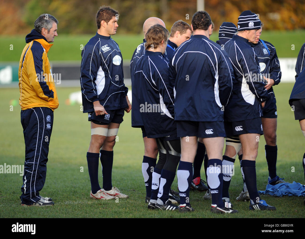 L'entraîneur écossais Frank Hadden (à gauche) lors de la séance de ...