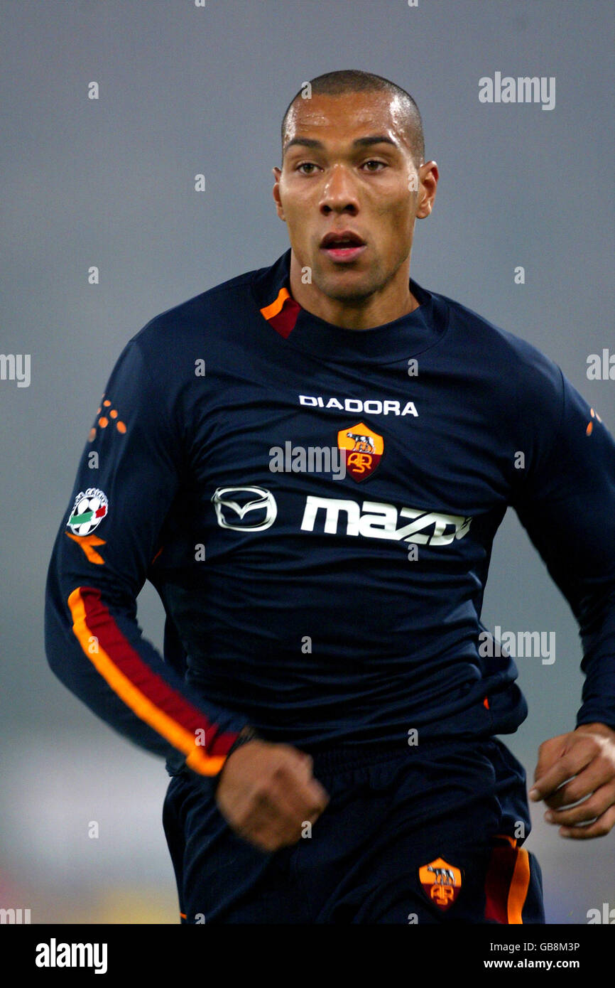 John carew roma Banque de photographies et d’images à haute résolution ...