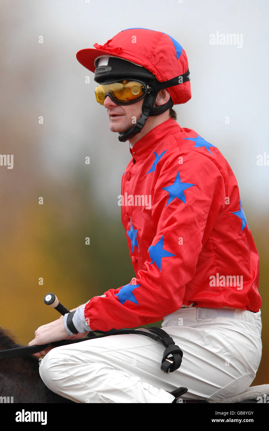 Jockey robert havlin hippodrome de southwell Banque de photographies et ...