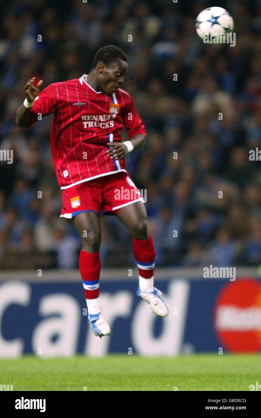 Essien lyon Banque de photographies et d’images à haute résolution - Alamy