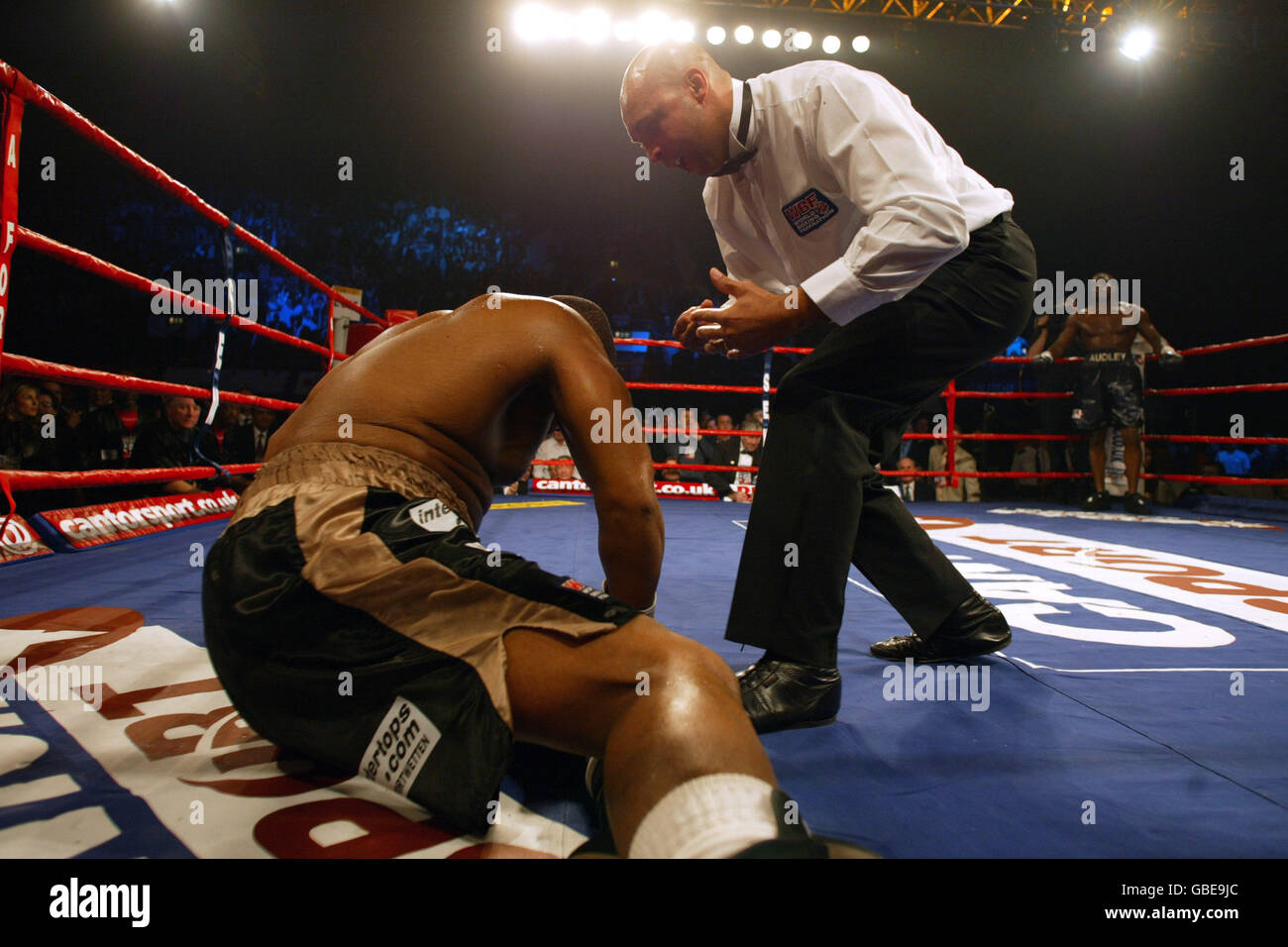 Arbitre de boxe des années 1930 ou 1940 Banque de photographies et d ...
