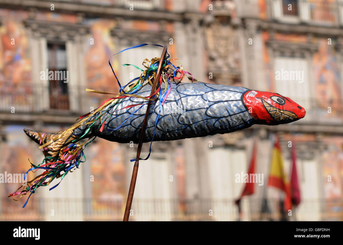 Vue générale d'un modèle sarde pendant le défilé de la Burial de la ...