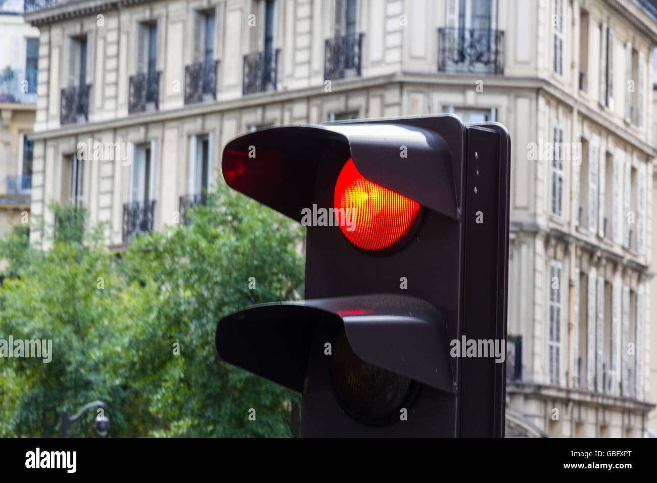Lumière rouge paris Banque de photographies et d’images à haute ...