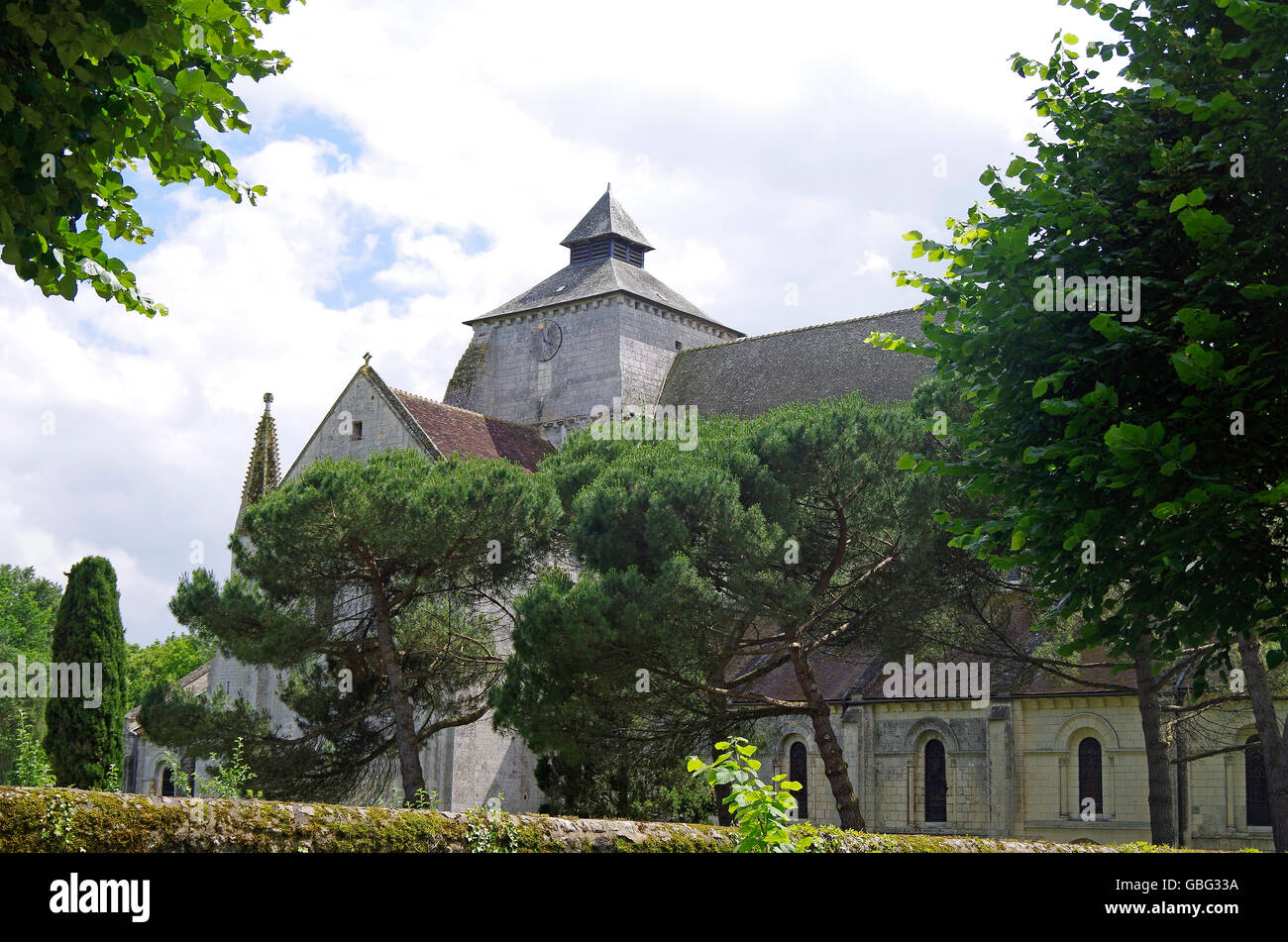 Abbaye de fontgombault Banque de photographies et d’images à haute ...