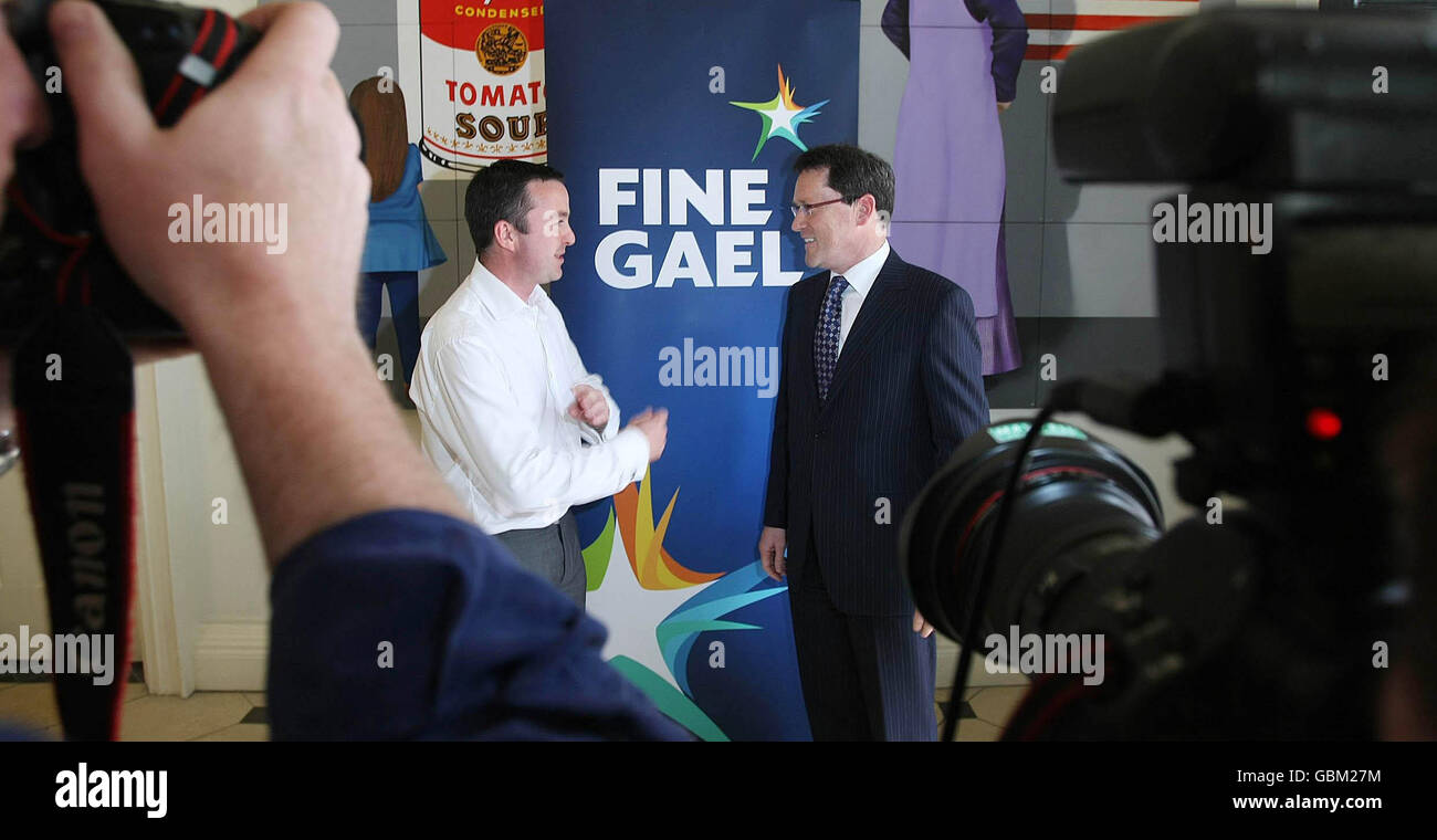 Lancement de la campagne fine gael Banque de photographies et d’images ...