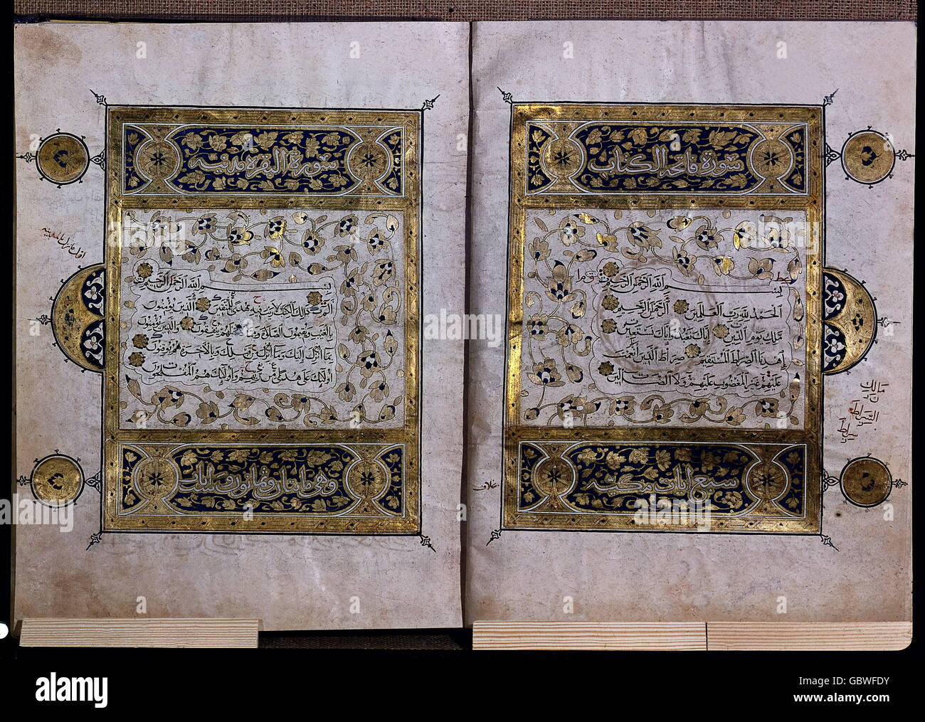 Coran moyen âge Banque de photographies et d’images à haute résolution ...