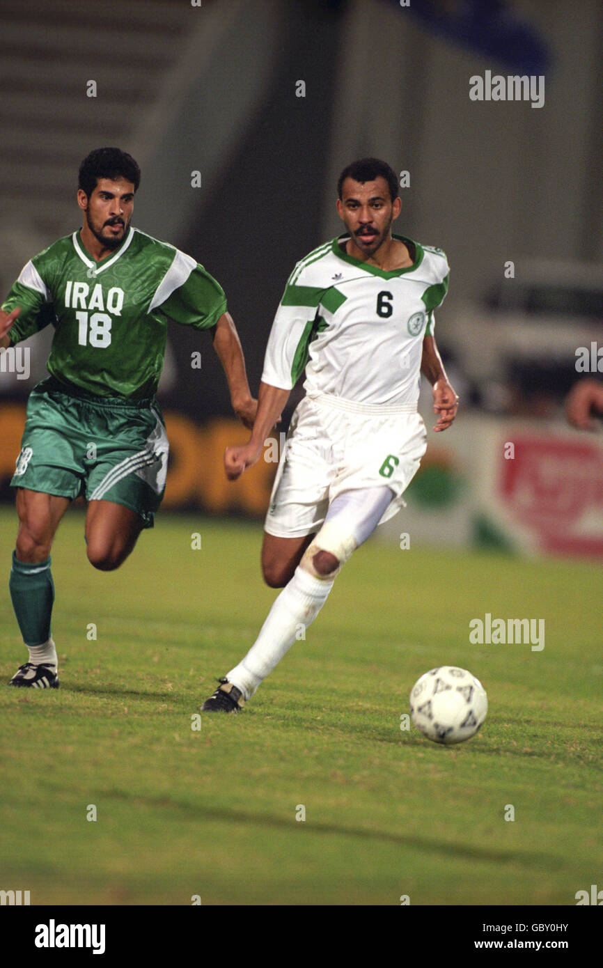 FOOTBALL DE LA COUPE DU MONDE.DE GAUCHE À DROITE : MUNTHER K MUHSIN ...