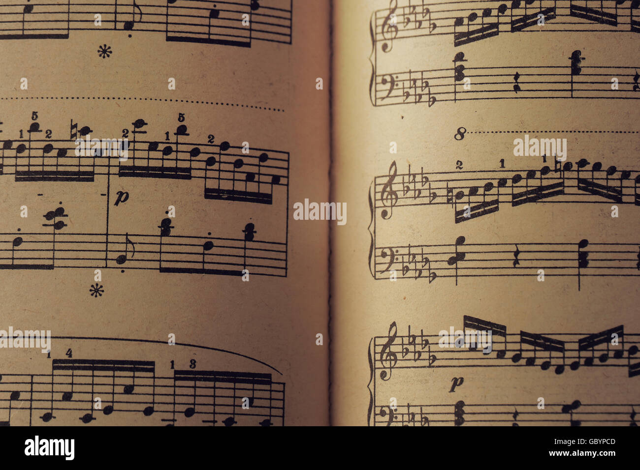 Feuille de musique notes de musique vintage Banque de photographies et ...