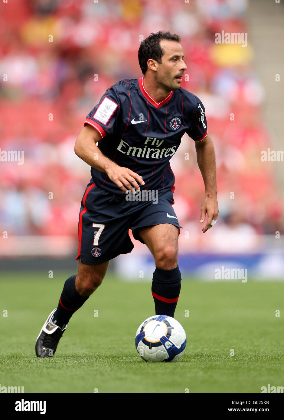 Ludovic giuly Banque de photographies et d’images à haute résolution ...