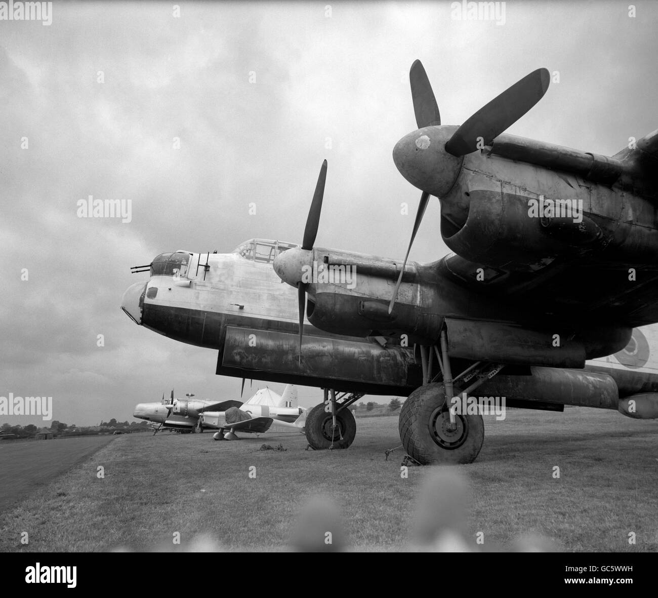 Lancaster bomber cockpit Banque de photographies et d’images à haute ...