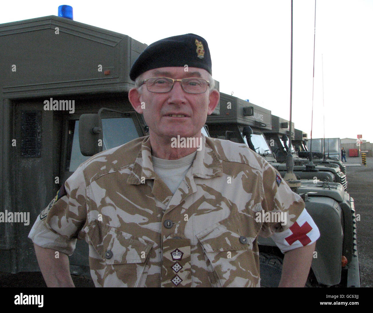 Médecin militaire Banque de photographies et d’images à haute ...