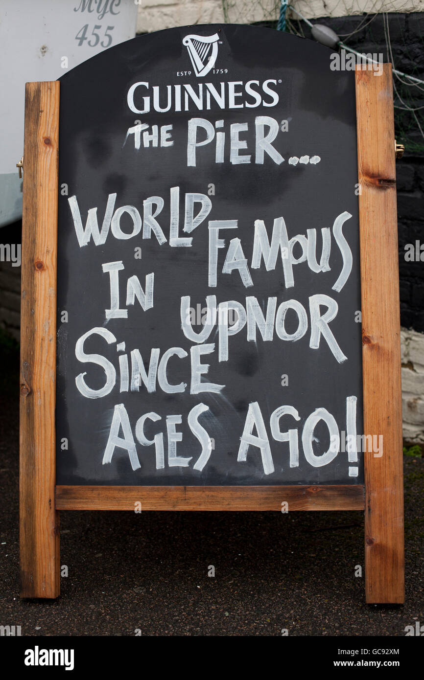 Enseigne publicitaire pour la guinness Banque de photographies et d ...