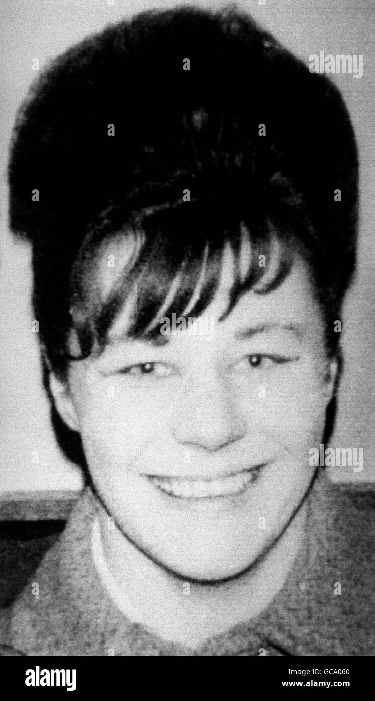 Meurtre de femme Banque d'images noir et blanc - Alamy