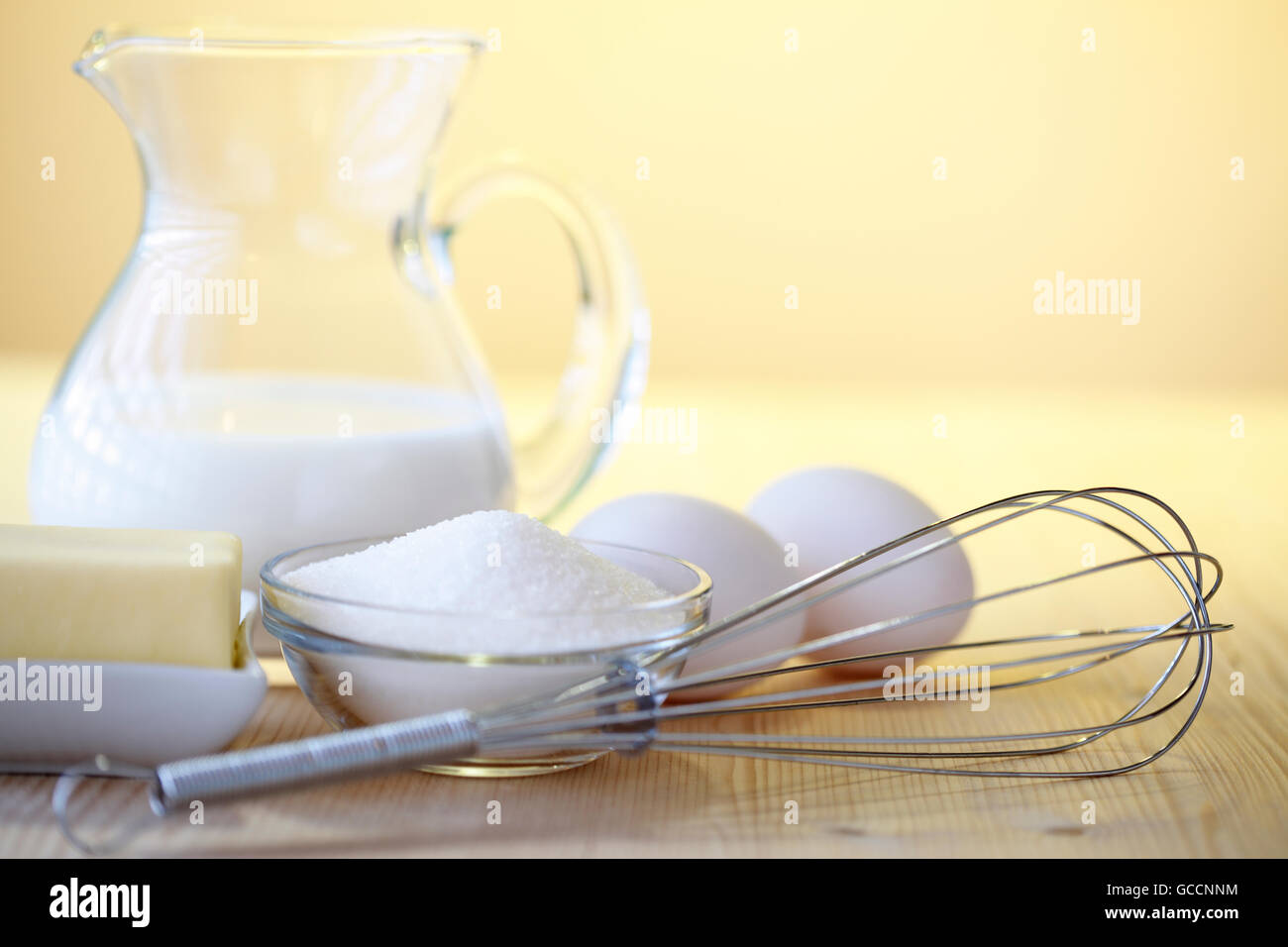 Cake ingredients Banque de photographies et d’images à haute résolution ...