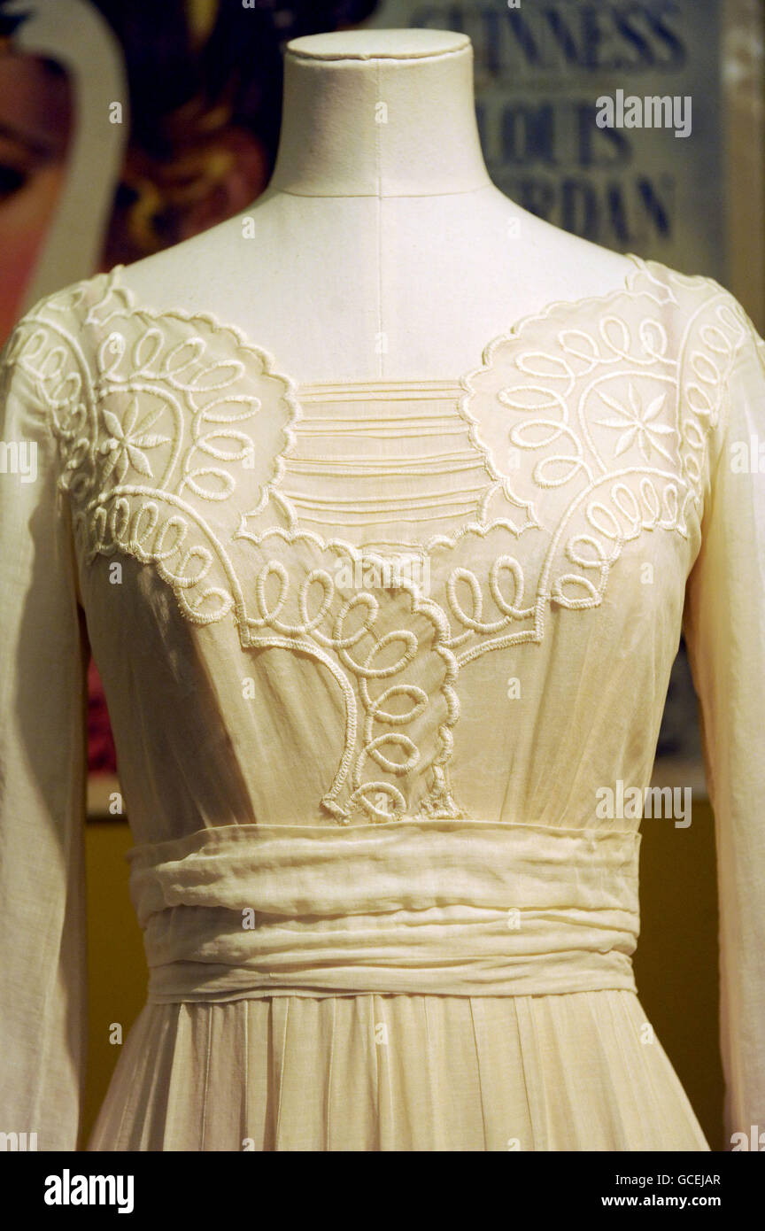 Grace kelly rose Banque de photographies et d’images à haute résolution ...