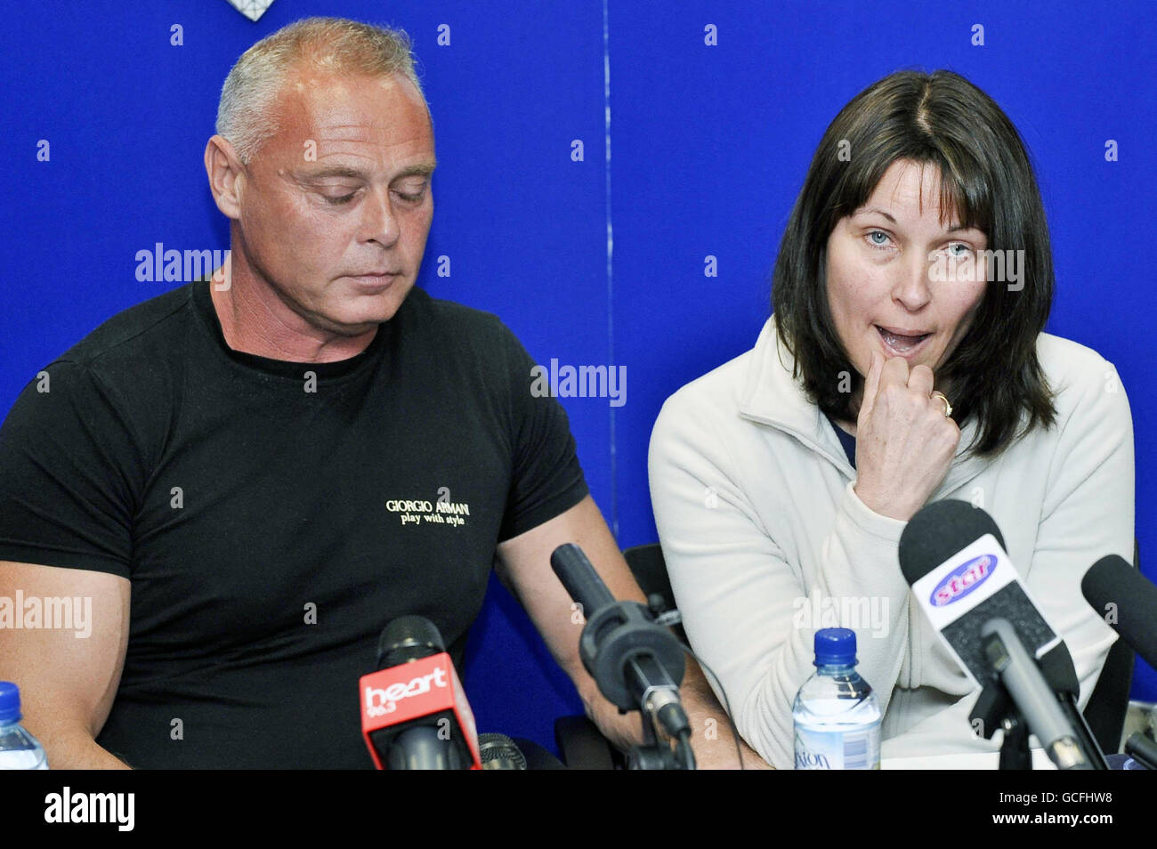 Wrists bound Banque d'image et photos - Alamy